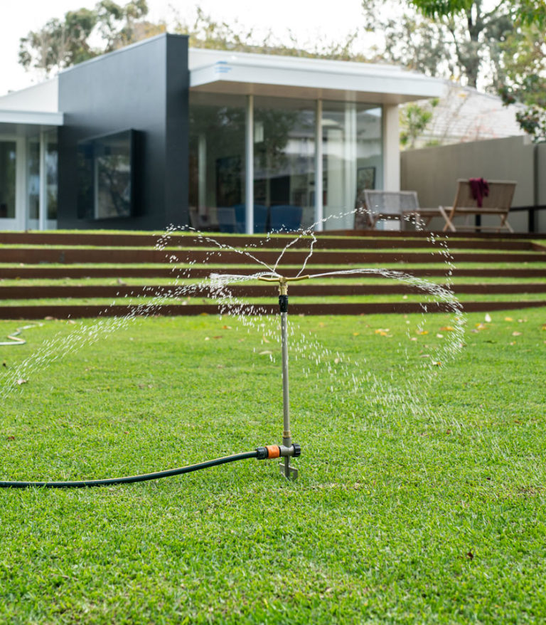 3 Arm Telescopic Sprinkler - Holman Industries