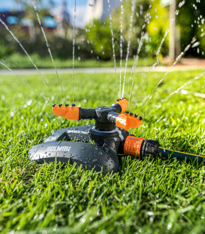 4 Piece Sprinkler Set with Heavy Duty Weighted Base - Holman Industries