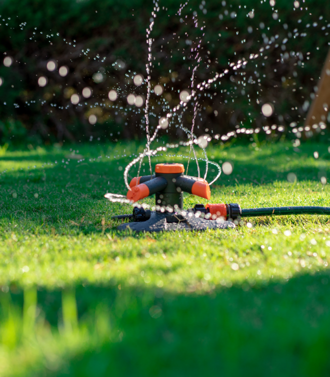 4 Arm Rotating Sprinkler - Holman Industries